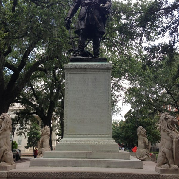 Photos at Forrest Gump's Bench (former location) - Historic District ...
