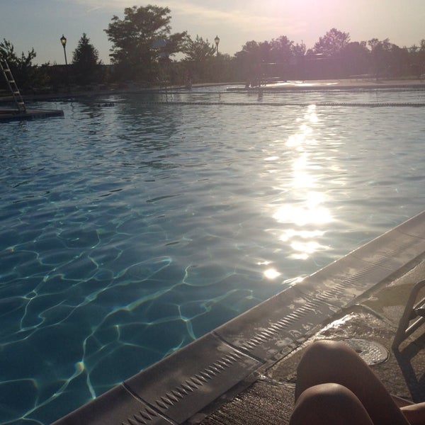 Ashburn Courts and Ridges Pool - Ashburn, VA