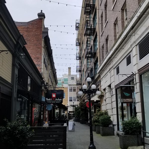 Trounce Alley - Downtown Victoria - Trounce Alley