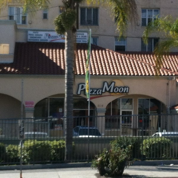 Pizza Moon - Pizzeria in Los Angeles