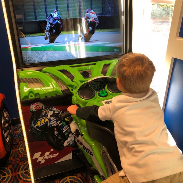 Side Show Arcade - Disney's Boardwalk - 1 tip