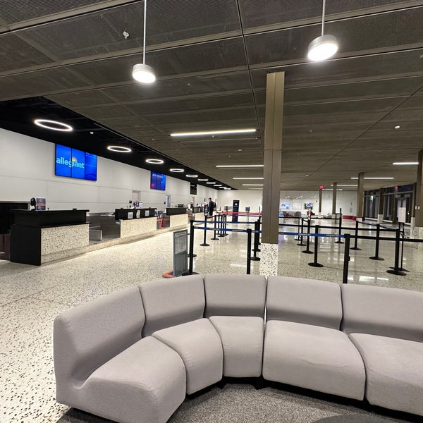Elmira / Corning Regional Airport (ELM) - Horseheads, NY