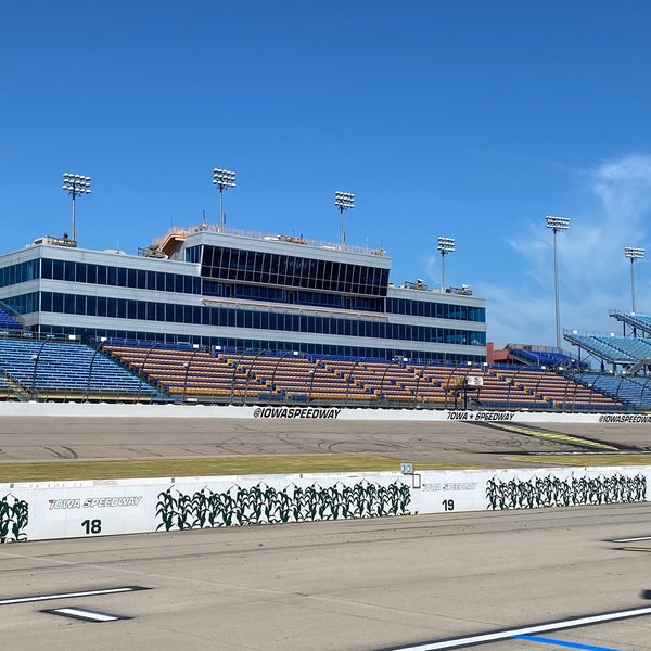 Iowa Speedway - Race Track in Newton