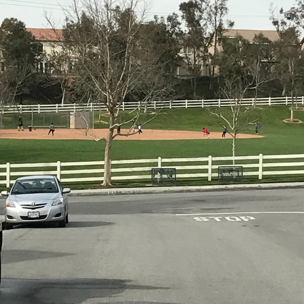 Chesebrough Park - Sunset Hills Dr Valencia‎ CA United States