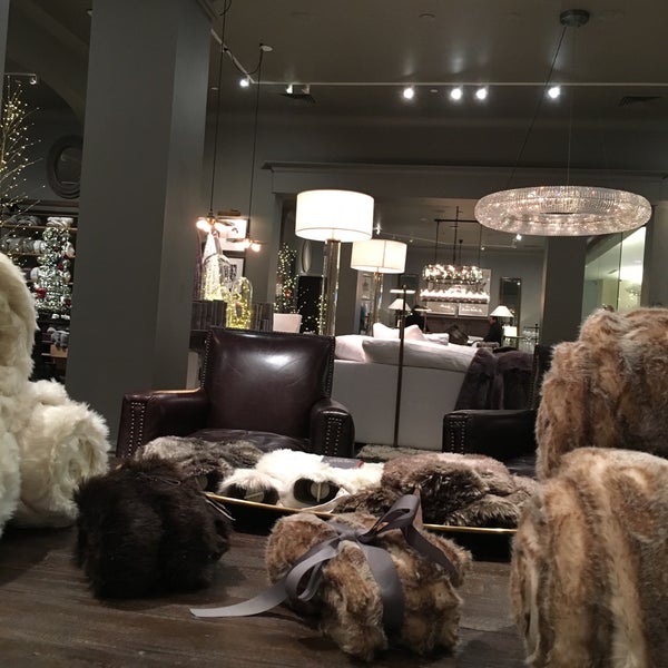 Restoration Hardware - Downtown Troy - 2800 W Big Beaver Rd