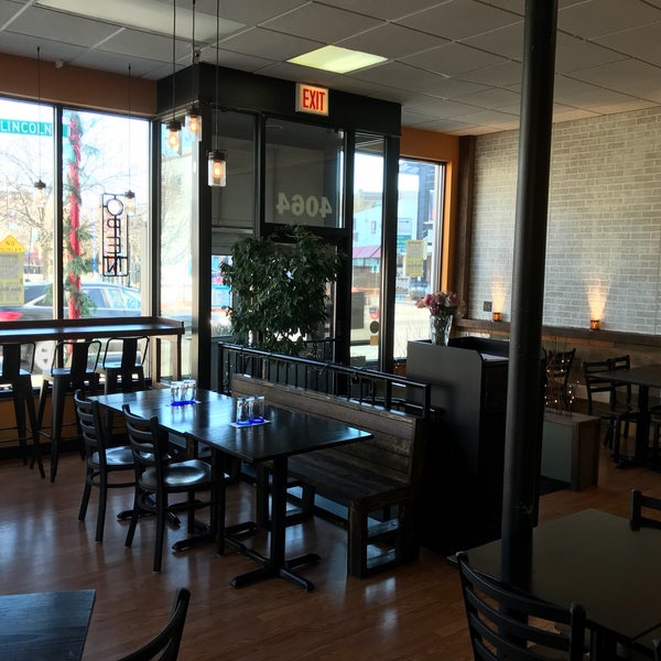 Dos Ricco's Mexican And Asian Fusion - Restaurant in Chicago