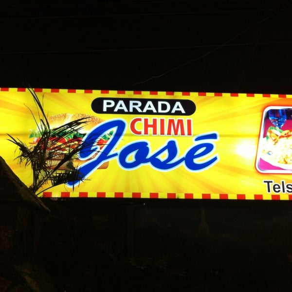 Parada Chimi José - Food Court in Santiago de los Caballeros