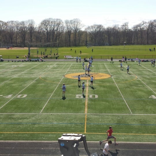 Wantagh Senior High School - 2 tips from 310 visitors