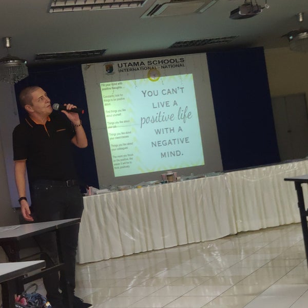 Utama International School (UIS) - Kawasan Perindustrian Ringan - 27 ...