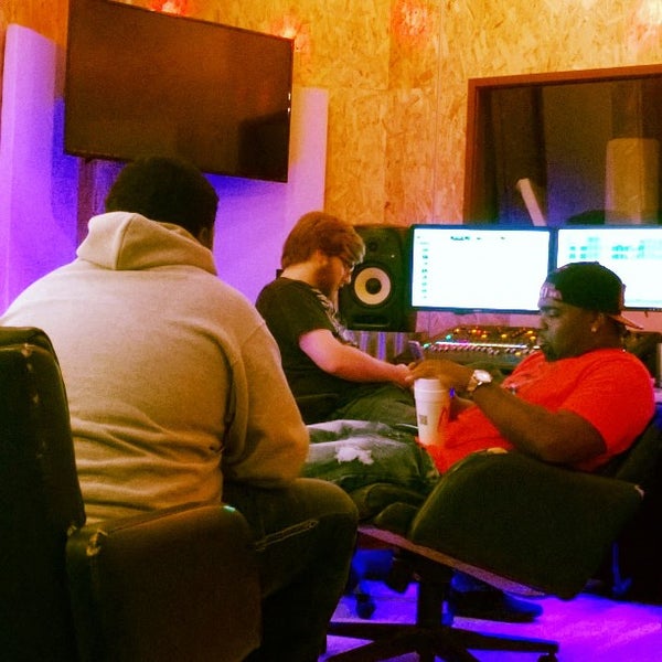 Clear Ear Studios - River North - 320 W Ohio St