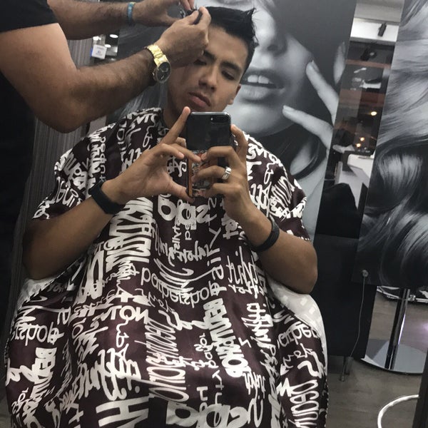 Roberto Giordano Coiffeur - Hair Salon in San Isidro