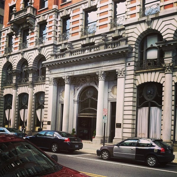 JWU Library - College Library in Providence