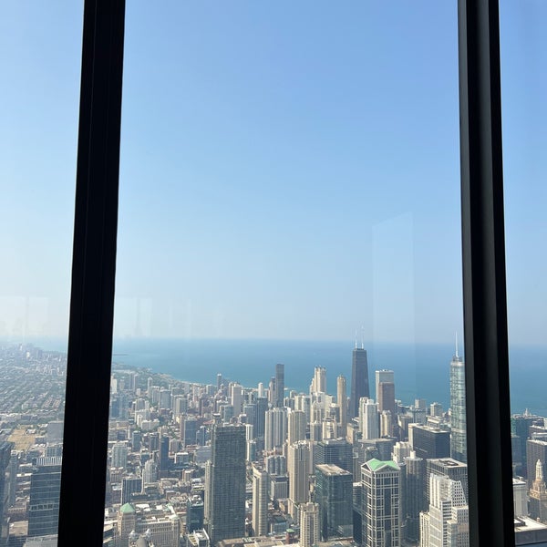 Photos at Skydeck Chicago - The Loop - 393 tips from 40418 visitors