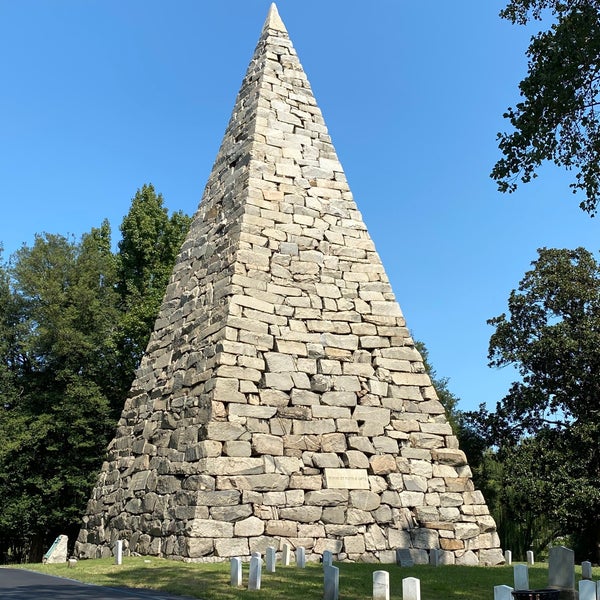 Confederate Soldiers Monument - Pyramid - Fan - Oregon Hill - Carver ...