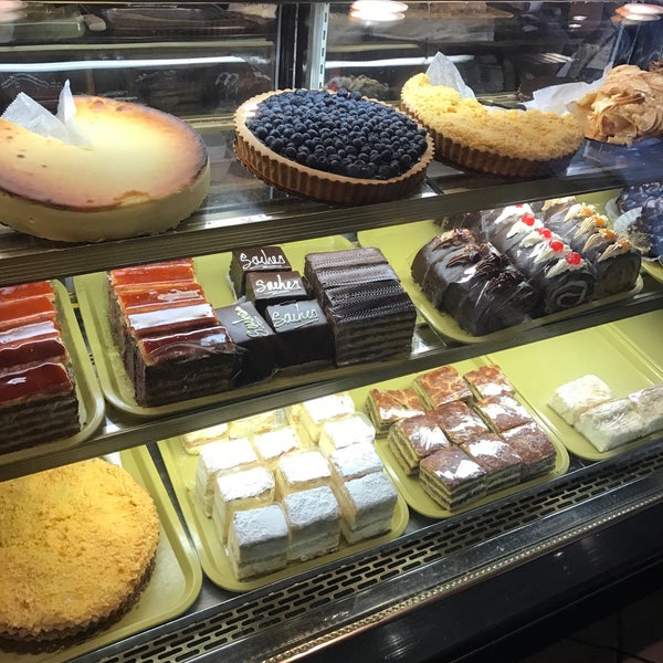 Andre's Cafe & European Bakery - Yorkville - 26 tips