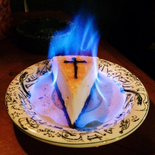 The V • Vampire Bar - Cocktail Bar in Běixīn qiáo