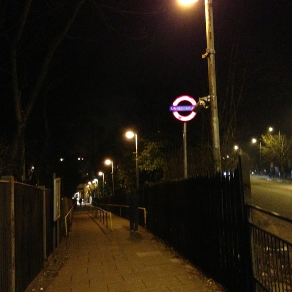 Photos at High Barnet London Underground Station - 5 tips