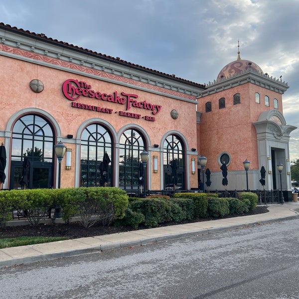 Cheesecake Factory Building