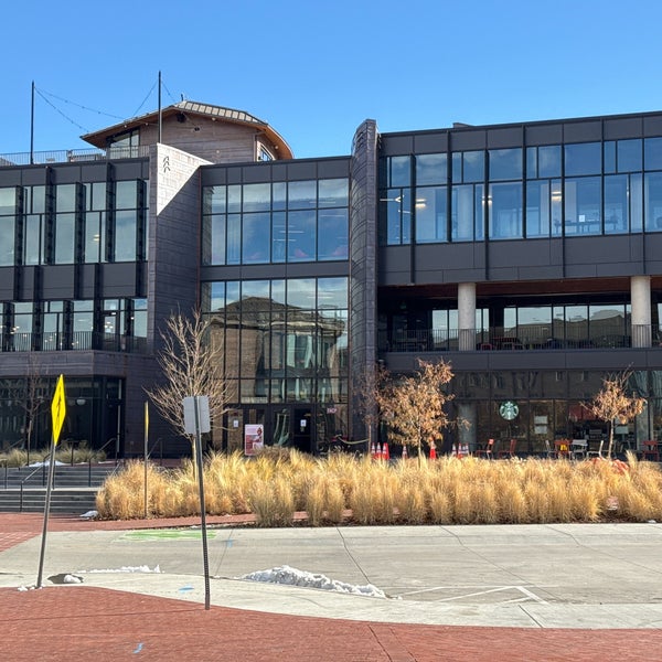 Anderson Academic Commons - College Library in University
