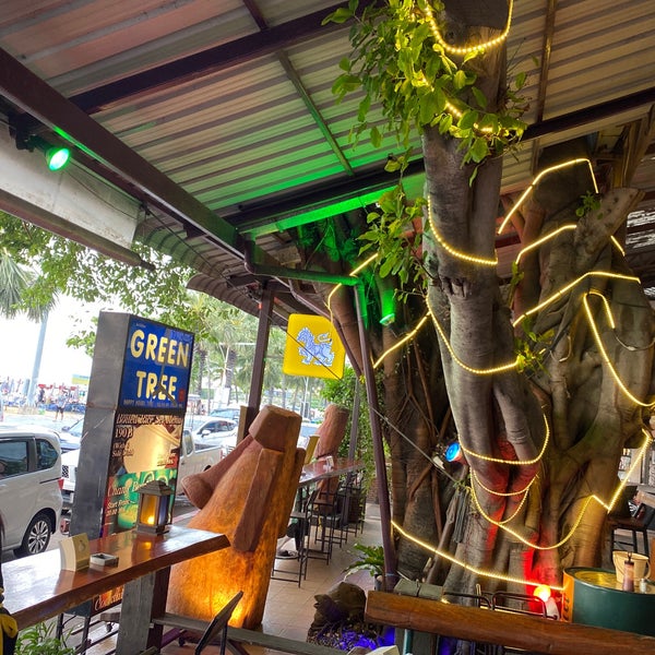 Green Tree Pub & Restaurant (บ้านบันเทิงไม้เขียว) - 18 tips from 478 ...
