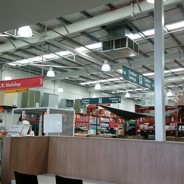 Bunnings Warehouse - Hardware Store