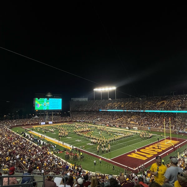 TCF Bank Stadium - College Football Field in Minneapolis