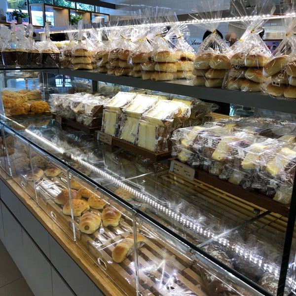 BreadTalk - 3 tips from 297 visitors