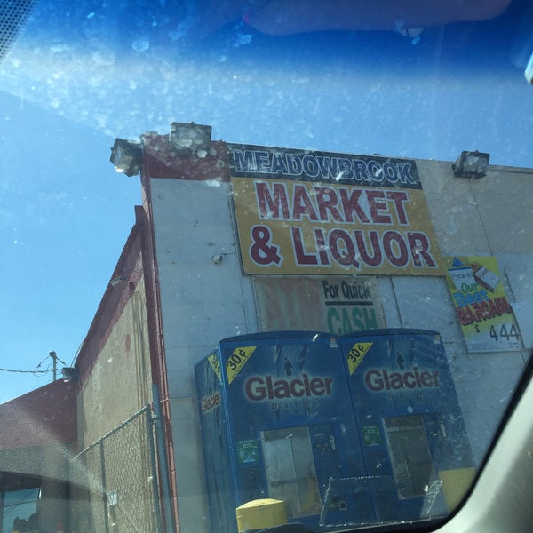 Meadowbrook Market - Vintage and Thrift Store in Perris