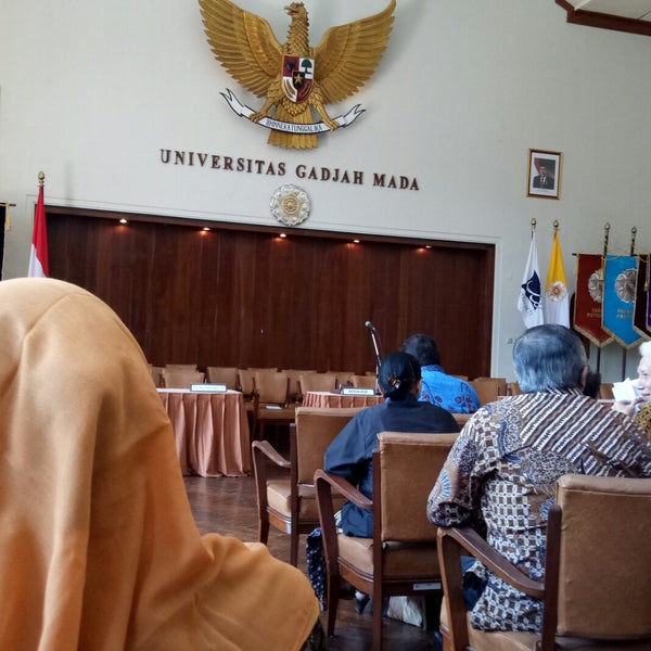 Fotos en Gedung Pusat UGM - Bulaksumur