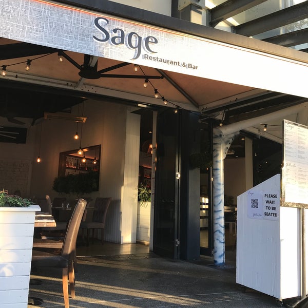 Yellowfin Restaurant & Bar - Seafood Restaurant in Broadbeach