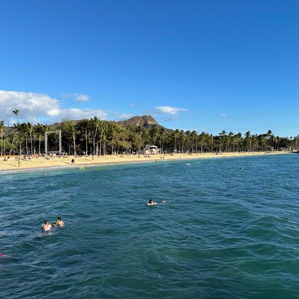 Queen's Beach - Surf Spot in Diamond Head - Kapahulu - St. Louis