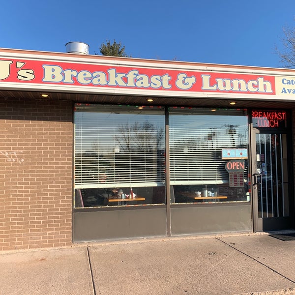 CJ's Breakfast - 70 South St