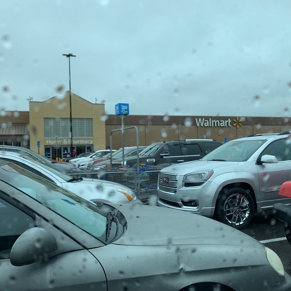 Photos at Walmart Supercenter - Big Box Store in Springfield