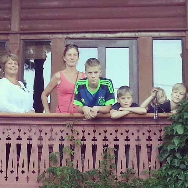 Croftholmen videregående skole - High School