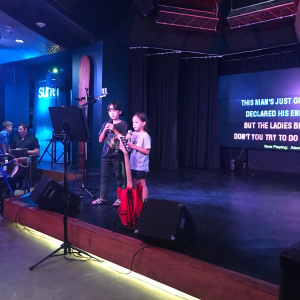 Surfer The Bar @ Turtle Bay Resort - Bar