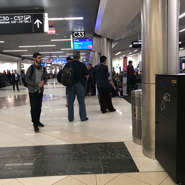 Gate C33 - 3 tips from 1004 visitors