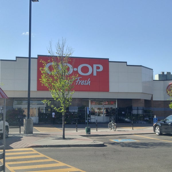Calgary Co-op Deer Valley Food Centre - Grocery Store in Southeast Calgary
