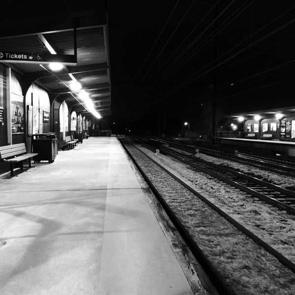 NJT - Metuchen Station (NEC) - Rail Station in Metuchen