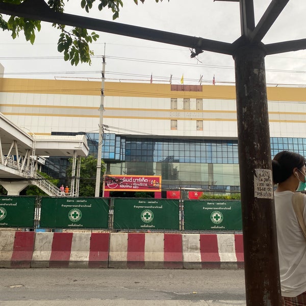 BMTA Bus Stop เดอะมอลล์ท่าพระ (The Mall Thapra) - Bus Stop