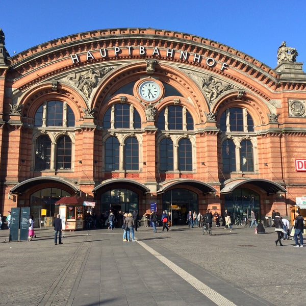 Bremen Hauptbahnhof - Rail Station in Bremen