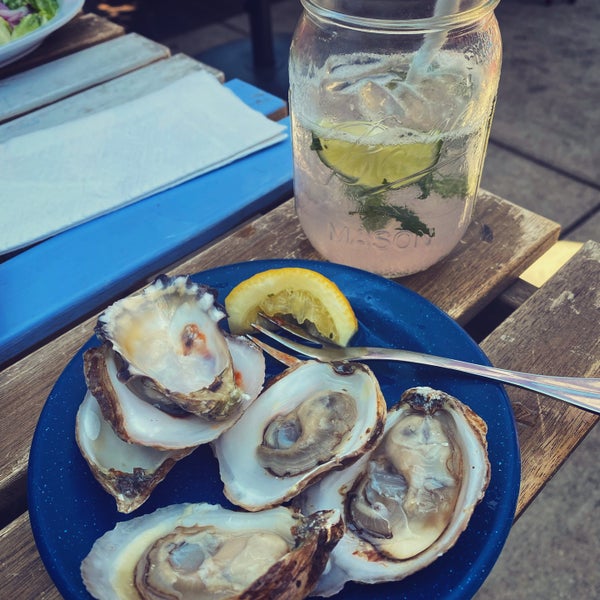 Fish Bar - Lakeview - Chicago, IL