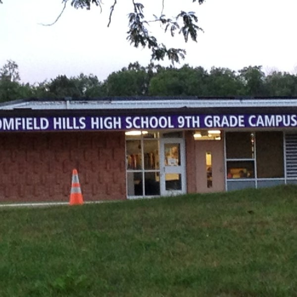 Bloomfield Hills High School 9th Grade Campus - 2800 Lahser Road ...