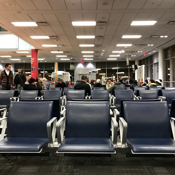 Gate D40 - Toronto Pearson International Airport - 2 tips from 531 visitors