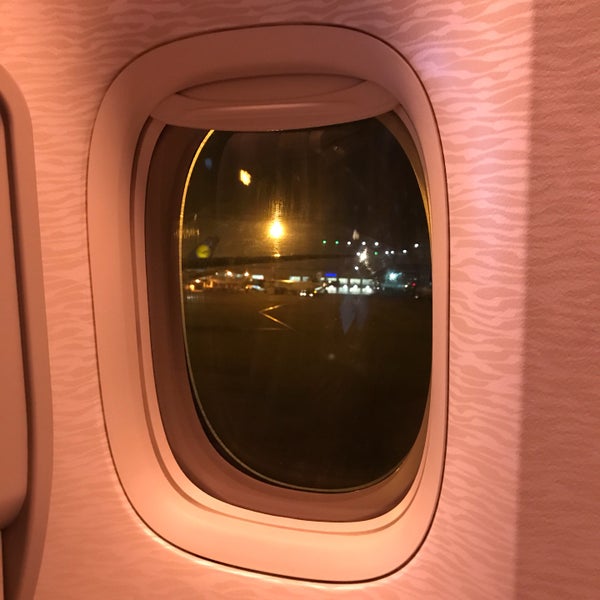 Emirates Flight 853 - مطار دبي الدولي - 0 tips