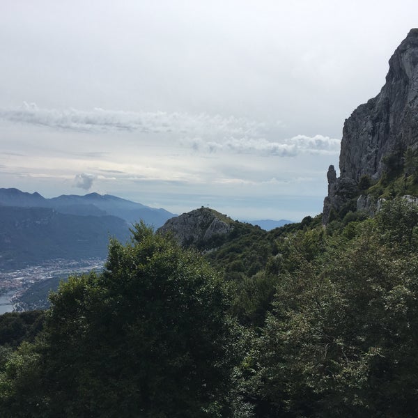 Rifugio S.E.V. ai Corni di Canzo - Italian Restaurant