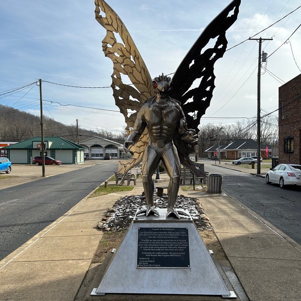 Mothman Statue - 13 tips