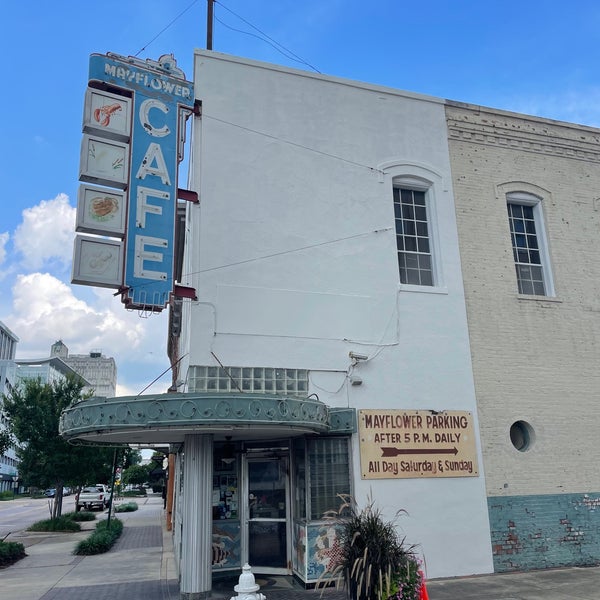 Mayflower Cafe - Downtown Jackson - 123 W Capitol St