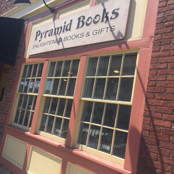 Pyramid Books - 7 tips from 219 visitors