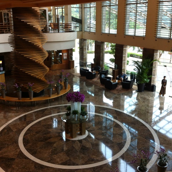 Cafe Rivoli (Now Closed) - French Restaurant