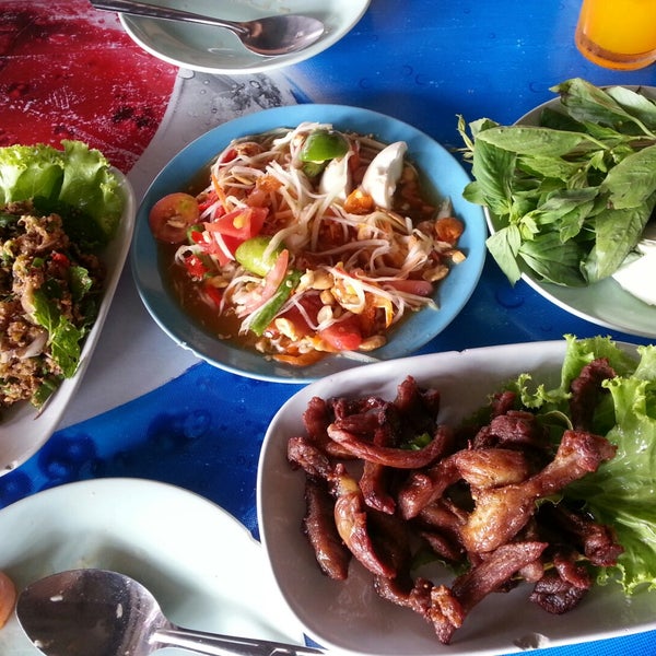 ร้านไก่ย่างเขาสวนกวาง (สายไหม84) - Thai Restaurant